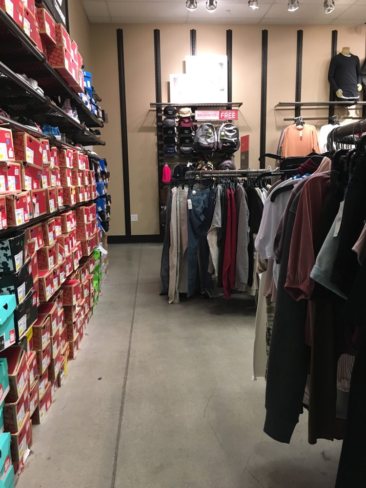 PACSUN - Updated April 2024 - 123 Premium Outlets Dr, Monroe, Ohio ...