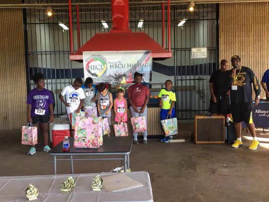 RIVERVIEW PARK ACTIVITIES CENTER - Updated October 2025 - 32 Photos ...