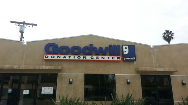 GOODWILL SOUTHERN CALIFORNIA DONATION CENTER - Updated October 2025 ...