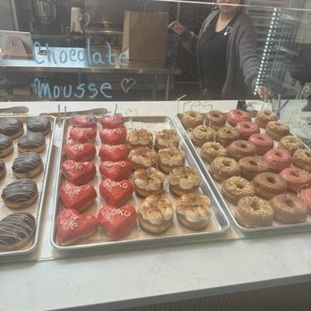 DOCE DONUT CO - Updated January 2026 - 128 Photos & 67 Reviews - 2305 ...