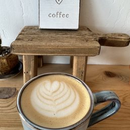 EARTH TONE CAFE - Updated October 2025 - 186 Photos & 90 Reviews - 1097 ...