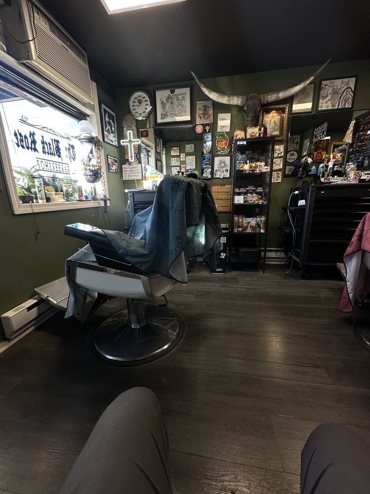 THE BLACK ROSE BARBERSHOP - Updated May 2025 - 160 President Ave, Fall ...