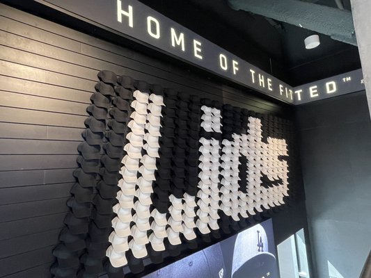 LIDS - Updated February 2025 - 22 Photos - 3791 S Las Vegas Blvd, Las ...