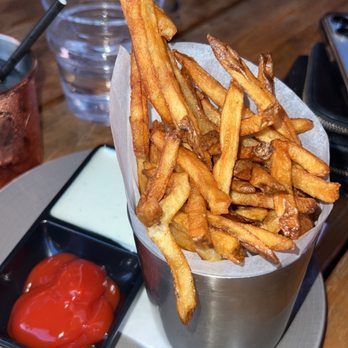 LG’S BAR - Updated June 2025 - 145 Photos & 186 Reviews - 1525 N Wells ...