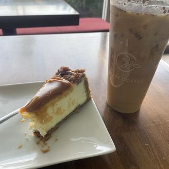CRAVE COFFEE BAR - Updated August 2025 - 568 Photos & 582 Reviews ...