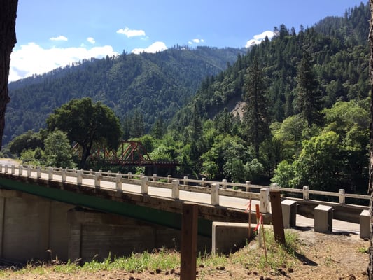 BELDEN REST AREA AND PACIFIC CREST TRAIL PARKING - 14153 Feather River ...