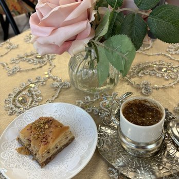 ALISON’S CAFE HOUSE - Updated July 2024 - 443 Photos & 216 Reviews ...