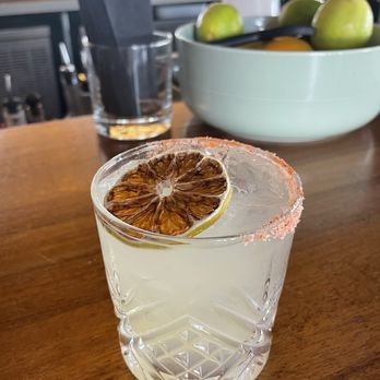 DECK. - Updated October 2025 - 4419 Photos & 2569 Reviews - 150 Kapahulu Ave, Honolulu, Hawaii ...