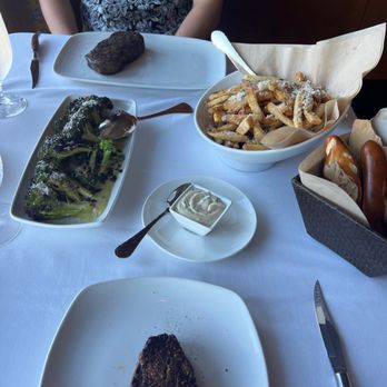 JOHN HOWIE STEAK RESTAURANT - 2058 Photos & 1632 Reviews - 11111 NE 8th ...