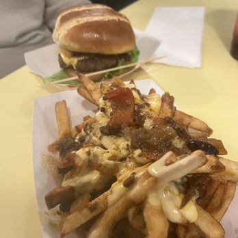 BOBA BURGER - Updated July 2024 - 932 Photos & 830 Reviews - 8530 ...