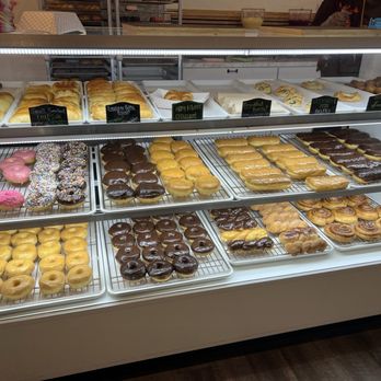 FRESH DONUTS - Updated January 2026 - 22 Photos & 10 Reviews - 10940 ...