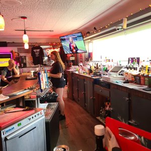 WHITE RABBIT BAR AND GRILL - 46 Photos & 14 Reviews - 14015 N Cedarburg ...