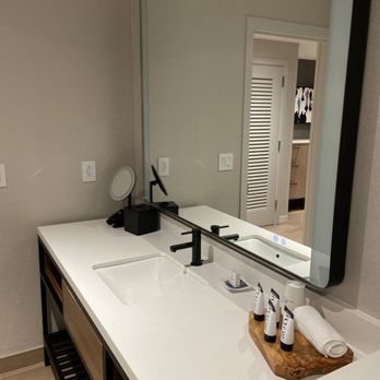 THE WATERMARK HOTEL - Updated May 2025 - 306 Photos & 40 Reviews - 1825 ...