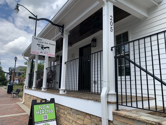 FRESH LOCAL ICE CREAM - HOLLY SPRINGS - Updated May 2025 - 20 Photos ...