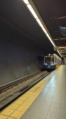 BEACON HILL STATION - Updated September 2025 - 20 Photos & 13 Reviews - Beacon Ave S S Mcclellan ...