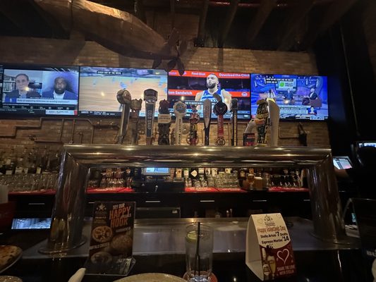 BULLDOG - Updated December 2025 - 40 Photos & 73 Reviews - 713 H St NW ...