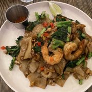 PAI NORTHERN THAI KITCHEN - 4124 Photos & 3009 Reviews - Thai - 18 ...