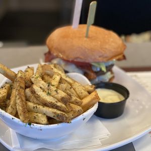 OUTBACK STEAKHOUSE - Updated October 2025 - 50 Photos & 90 Reviews ...