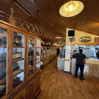 MUTTS BBQ - Updated December 2025 - 93 Photos & 189 Reviews - 101 W Rd ...