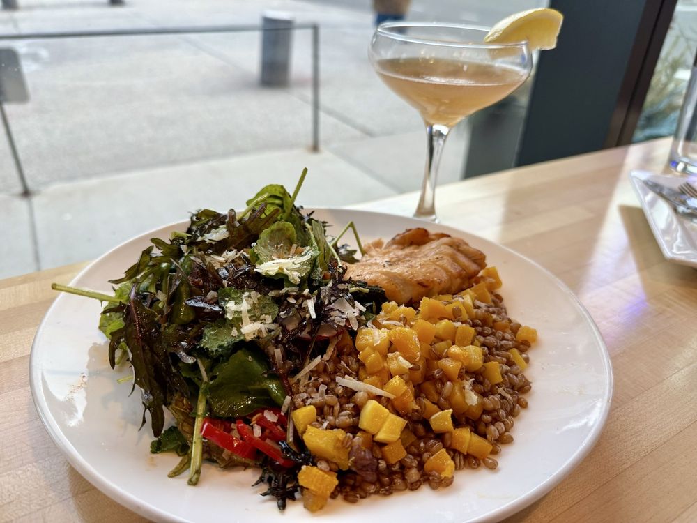 FARMERS KITCHEN + BAR - Updated December 2025 - 156 Photos & 109 ...