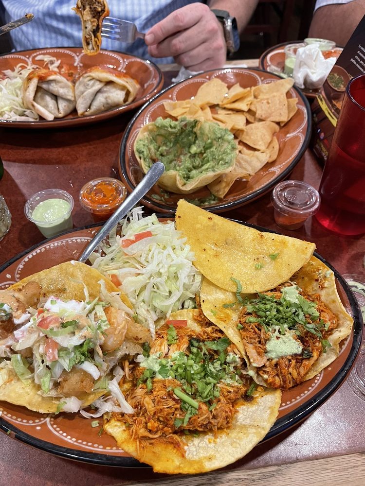 POS BUENO RESTAURANT & BAR - 56 Photos & 34 Reviews - 53 George Street ...