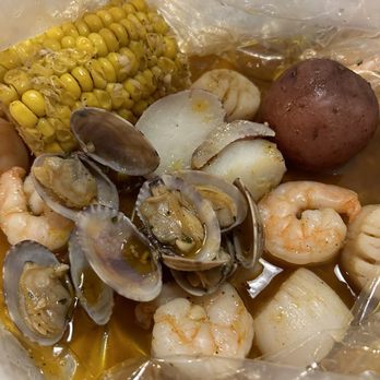 THE TANGY CRAB - Updated June 2025 - 105 Photos & 89 Reviews - 7433 W ...