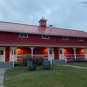 RIVERVIEW ESTATE BY BROPHY - Updated June 2025 - 72 Photos - 1650 ...