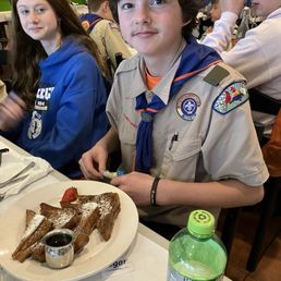 MOON HUT RESTAURANT - Updated October 2025 - 55 Photos & 56 Reviews ...