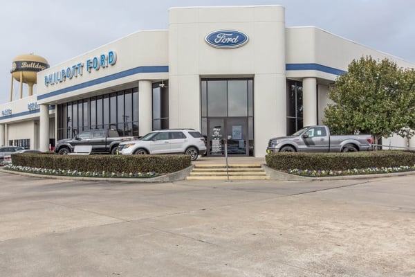 PHILPOTT FORD - Updated December 2025 - 17 Photos & 24 Reviews - 1400 ...