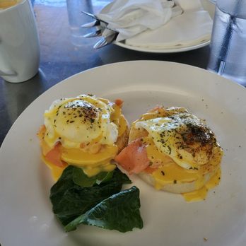 TURE’ CAFE - Updated May 2024 - 152 Photos & 107 Reviews - 349 Marine ...