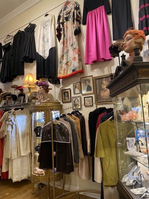 ELSEWHERE VINTAGE - Updated July 2025 - 90 Photos & 186 Reviews - 105 W ...