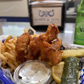 ROXY & JO’S SEAFOOD GRILL & OYSTER BAR - Updated November 2024 - 188 ...