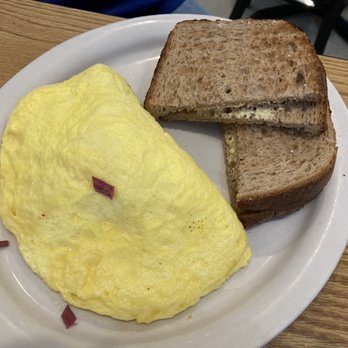 BENJI’S DELI & RESTAURANT - Updated October 2024 - 208 Photos & 237 ...