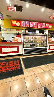 J J’S CHICKEN & FISH - 228 Photos & 343 Reviews - 3916 Fruitridge Rd ...