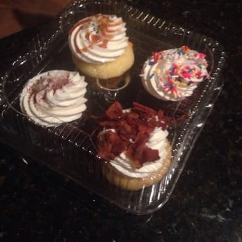 PIN-UP PASTRIES - Updated September 2024 - 50 Photos & 66 Reviews ...