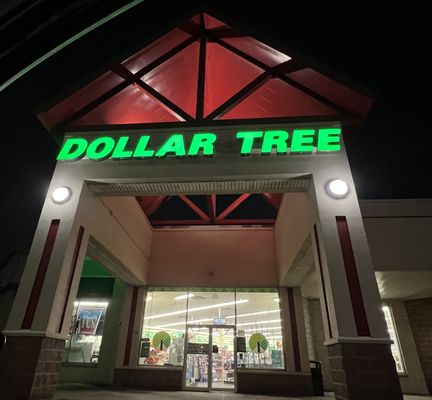 DOLLAR TREE - Updated December 2025 - 1136 US Hwy 1, Edison, New Jersey ...