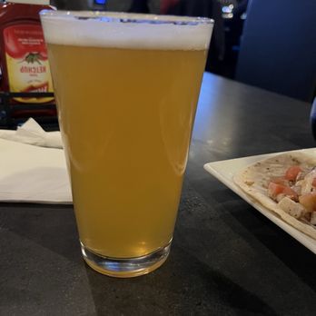 FLOWING TIDE PUB 10 - Updated July 2025 - 93 Photos & 62 Reviews - 9716 ...