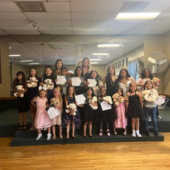 LIGHTHOUSE SPORTS CENTER - Updated April 2025 - 119 Photos & 80 Reviews ...