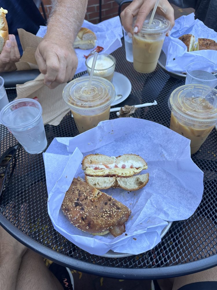 PAVEMENT COFFEEHOUSE - Updated July 2024 - 222 Photos & 259 Reviews ...