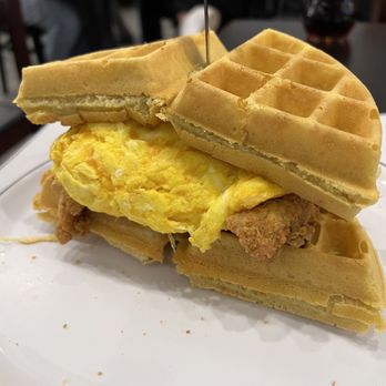 BERRYLICIOUS BREAKFAST CLUB - Updated July 2024 - 93 Photos & 78 ...