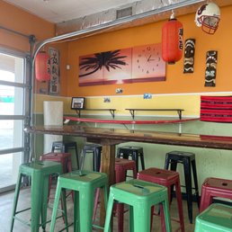 LONGBOARDS WRAPS & BOWLS - Updated October 2025 - 158 Photos & 241 ...