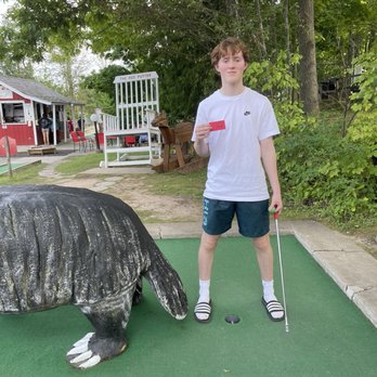 RED PUTTER MINI GOLF - Updated September 2025 - 26 Photos & 48 Reviews ...