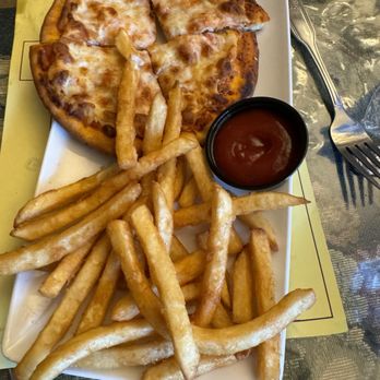 EDELWEISS GERMAN RESTAURANT - Updated January 2025 - 1138 Photos & 1288 ...