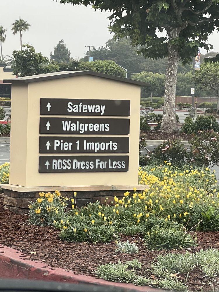 HARDEN RANCH PLAZA - Updated January 2026 - 13 Photos - 1560 N Main St ...