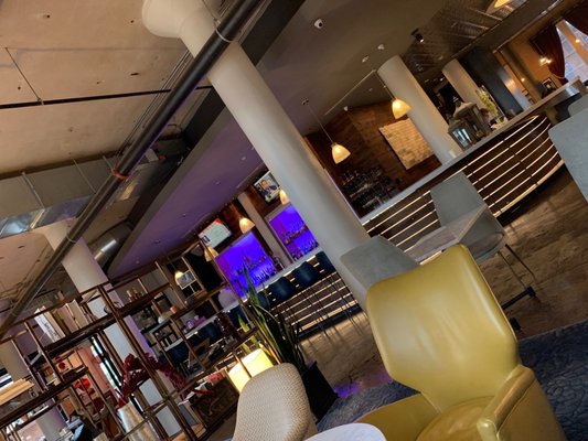 CANVAS HOTEL DALLAS - 181 Photos & 105 Reviews - Hotels - 1325 S Lamar ...