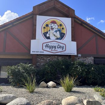 HAPPY DOG RESORT - Updated August 2024 - 80 Photos & 44 Reviews - 1625 ...