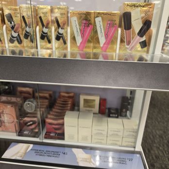 NORDSTROM RACK - Updated December 2025 - 148 Photos & 175 Reviews - 400 ...