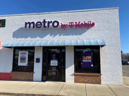 METRO BY T-MOBILE - Updated August 2025 - 7037 Staples Mill Rd ...