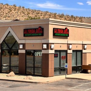 LOS TAPATIOS MEXICAN RESTAURANT - 20 Photos - 987 S Bluff St, St ...