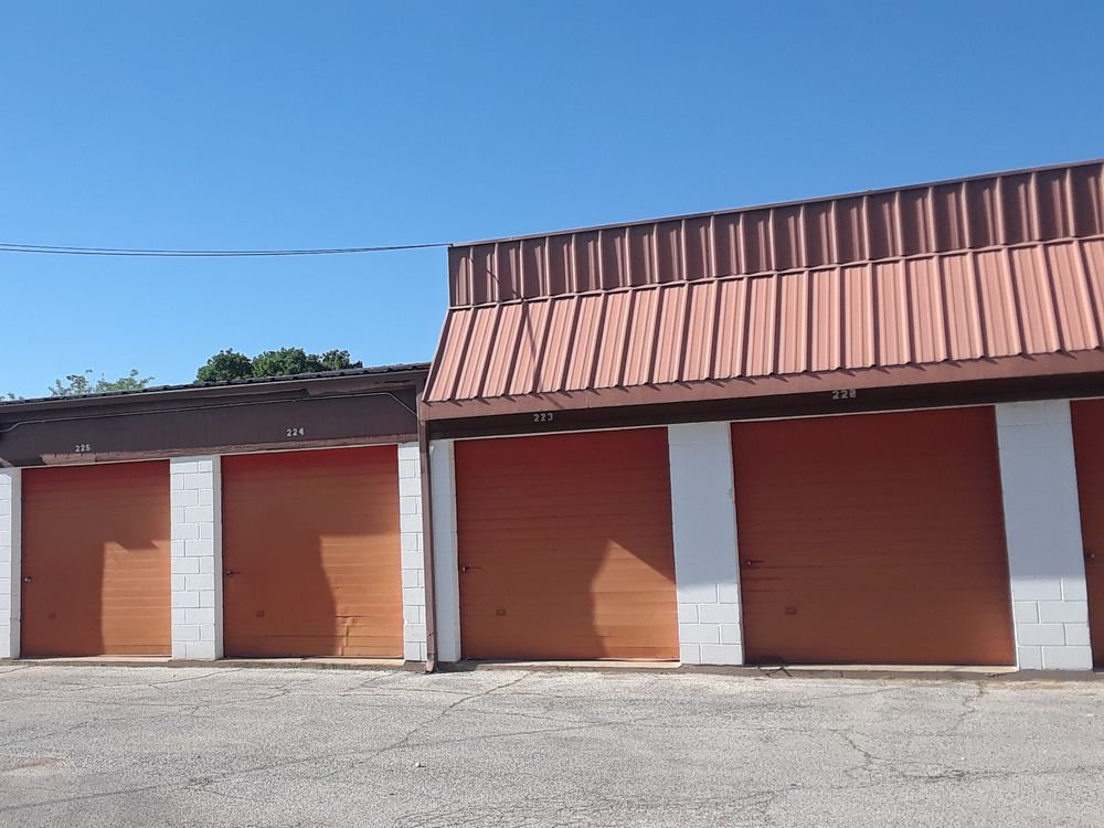 DEPENDABLE MINI-STORAGE OF IRVING - 201 E Union Bower Rd, Irving, Texas ...